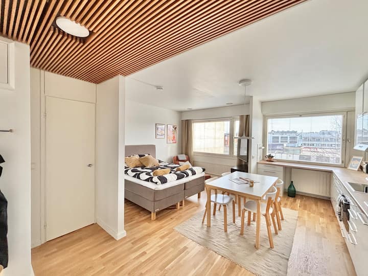 Studio Torin Lähellä • Hissi & Moottorisänky - Hattula