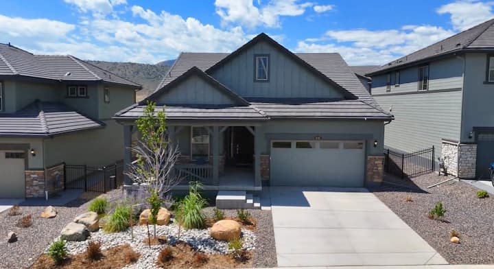 New, Beautiful Home In Morrison - Morrison, CO