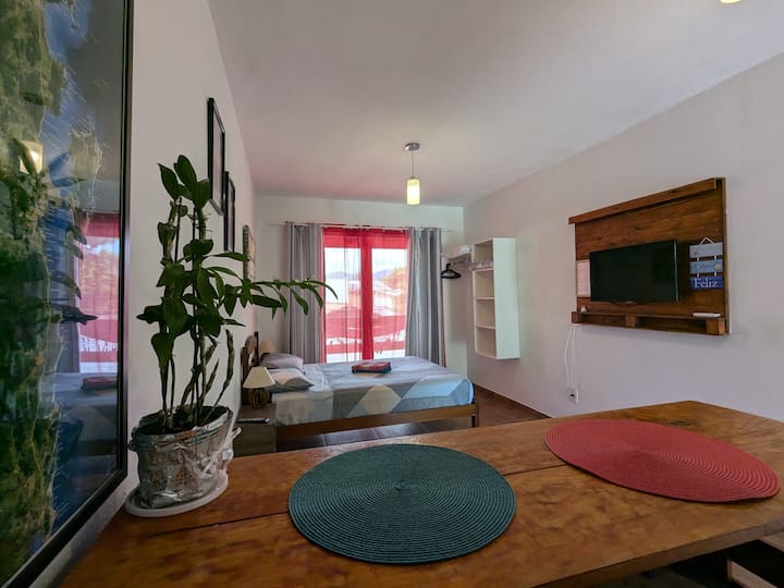 Belo Loft/ap Com Sacada A Somente 100m Da Praia - Florianópolis