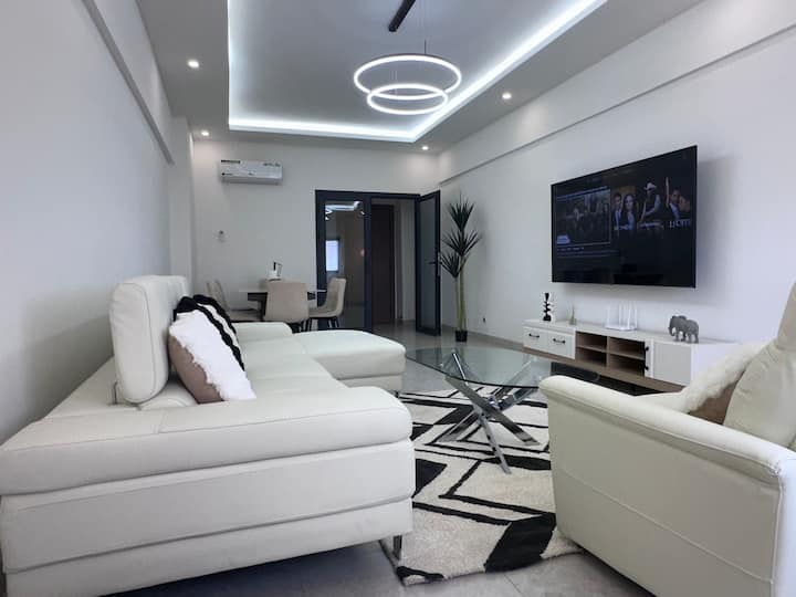 Appartement Moderne – Point E • 10 Min Corniche - Dakar