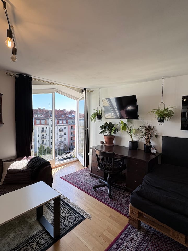 Cozy Apartment In Schwabing For 1-2 Guests - Munich