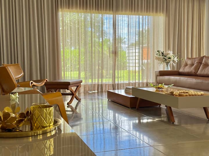 Refúgio - Trindade | Espaço, Natureza E Conforto. - Trindade