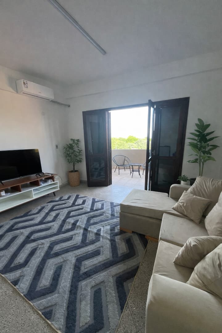 Departamento Amplio En Asunción, Cercano A Todo . - Asuncion