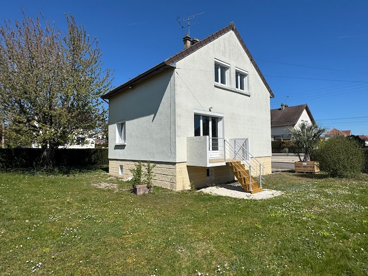 Charmante Maison Individuelle - Ibis budget Troyes Est