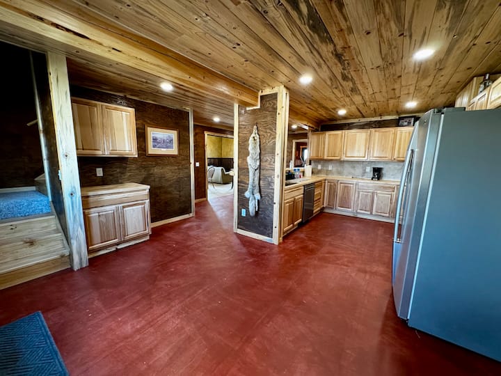 Six Guns Vacation Rental - Cody, WY