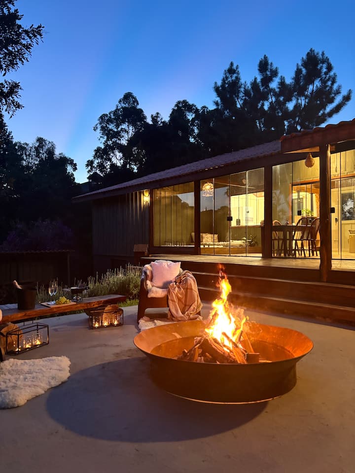 Cabana Jardim | Fire Pit, Hidromassagem, Montanhas - Brazil