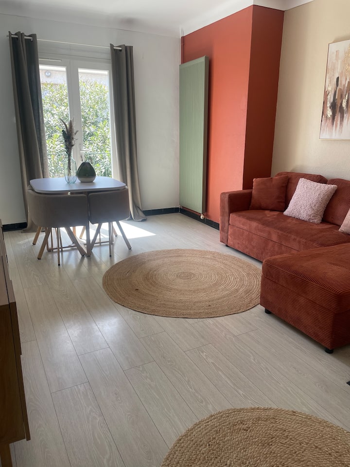 Logement Mode Maison Grand Jardin Privé 4mn Plages - Canet-en-Roussillon
