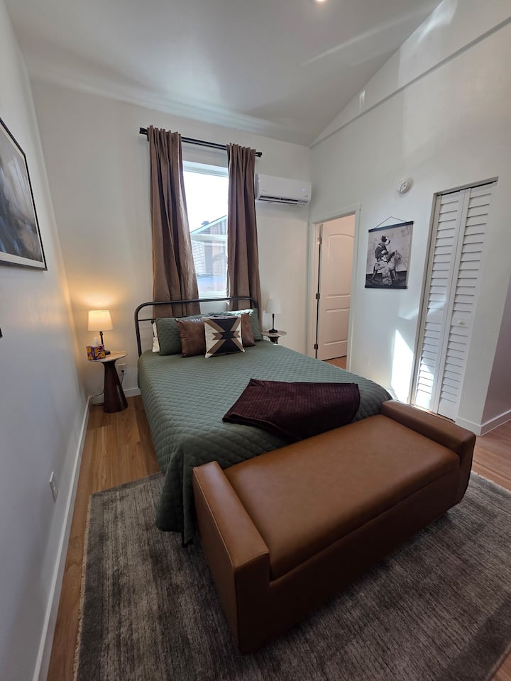 Private Quiet Studio Wifi Full Kitchen - Twin Falls, ID