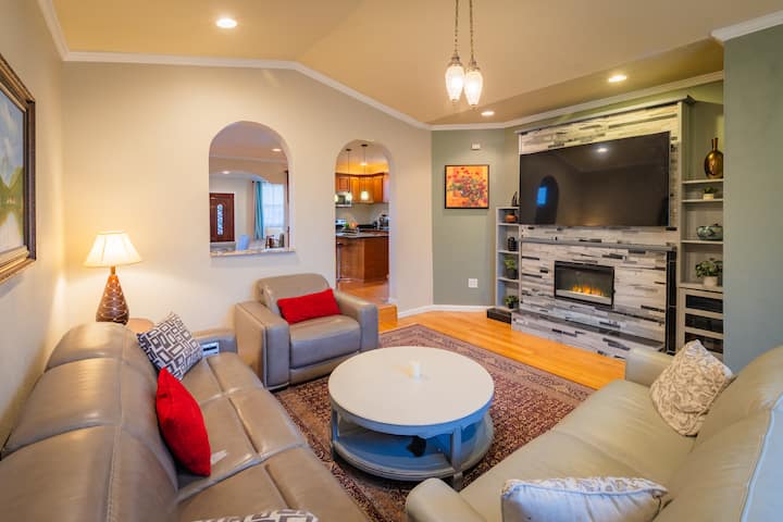 One Vibe House: Cultural Sanctuary - Tukwila, WA