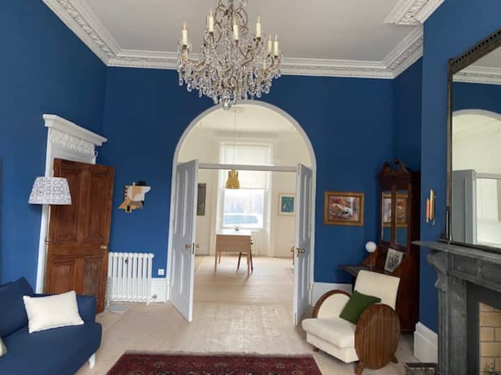 Georgian Townhouse • Sleeps 12 • City Centre - Dublin