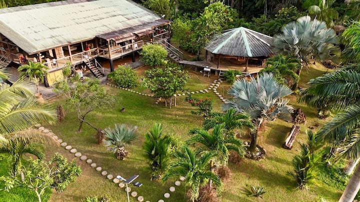 Carbet Au Bord De La Rivière Comté - Guyane française