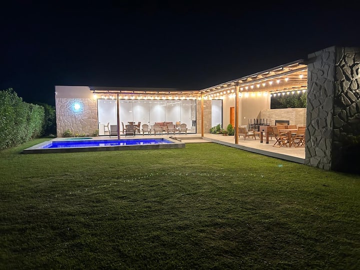 Acogedora Casa De Campo Con Piscina Y Jacuzzi - Quilmaná