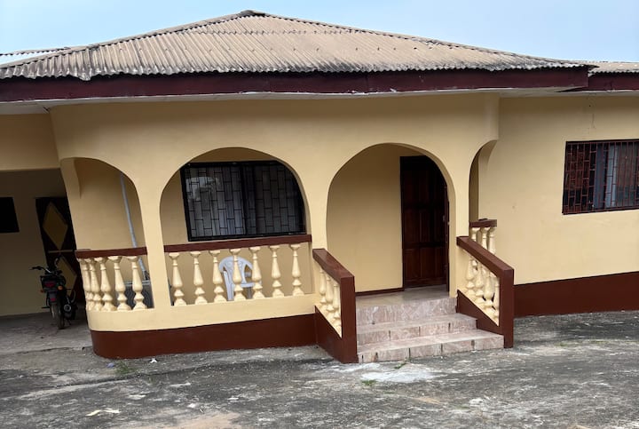 Lamonte Cozy Home. 3qbroom, 2.5 Ba, Sec, Fence/byd - Monrovia