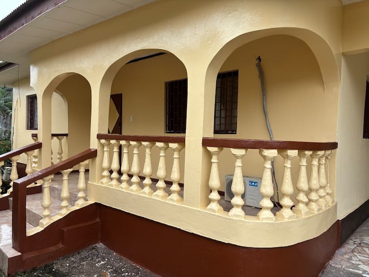 Safe Cozy Home. 3qbroom, 2.5 Ba, Sec, Fence, Bkyd. - Monrovia