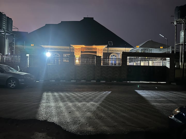 Family-friendly Home Away From Home - Benin City