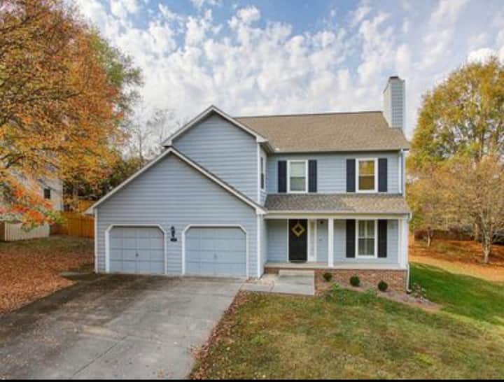New Listing-centrally Located-west Knox-3 Bedroom - Knoxville, TN