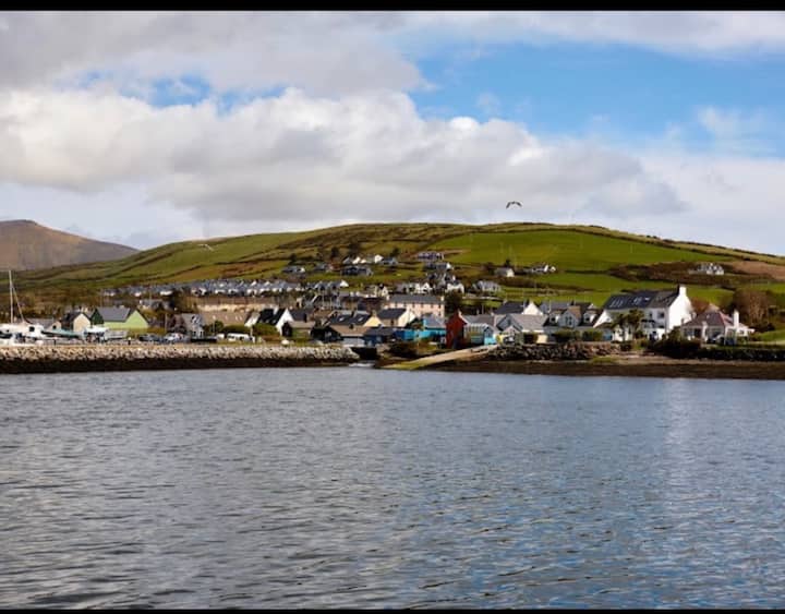 Sit Back & Relax In This Quiet And Peaceful House - Dingle