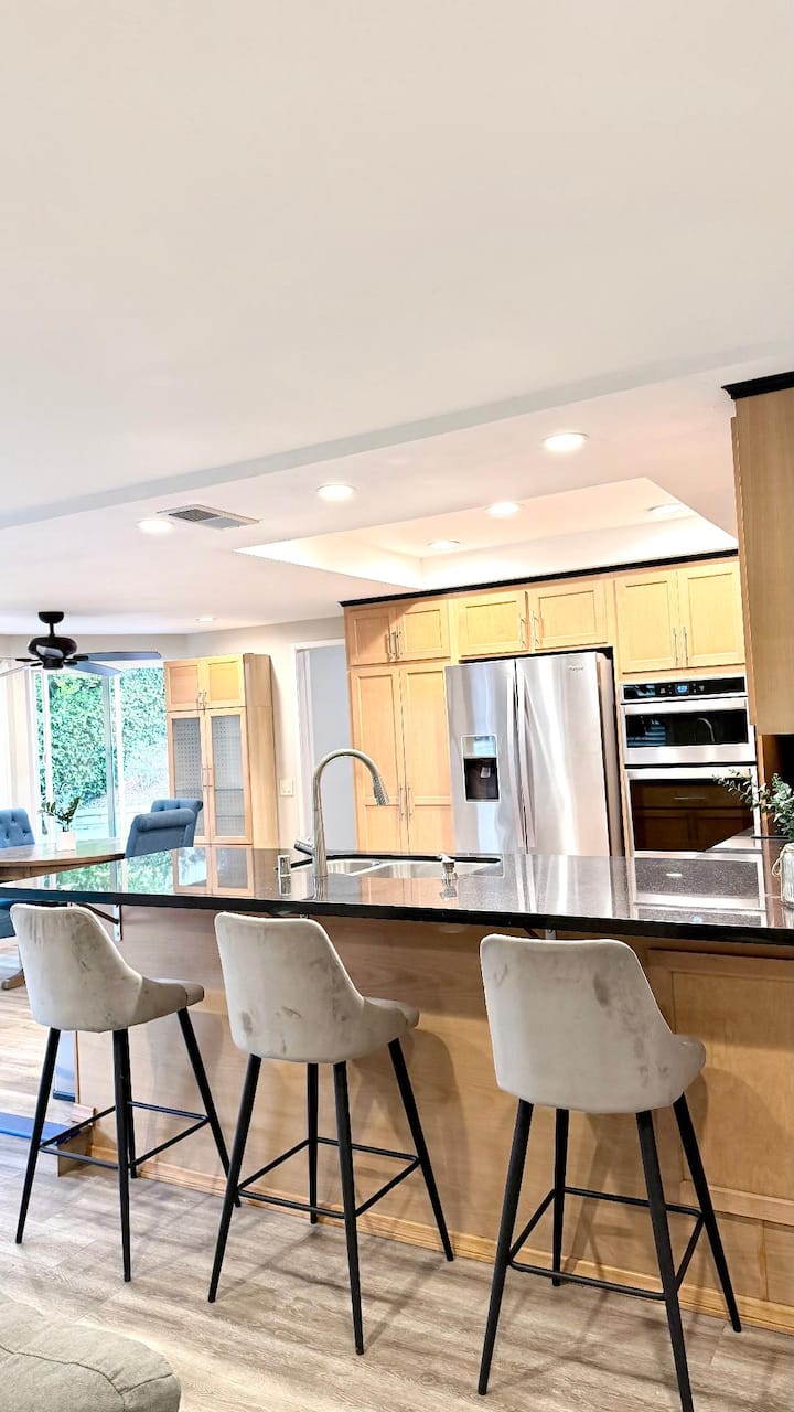 Relax And Enjoy Vacation Home - Lake Forest, CA