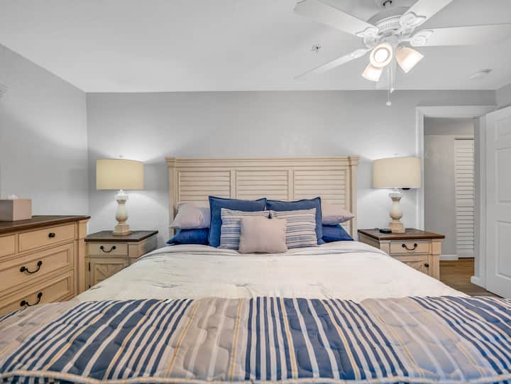 Riverwalk Retreat | Waterfront Escape - Fort Myers, FL