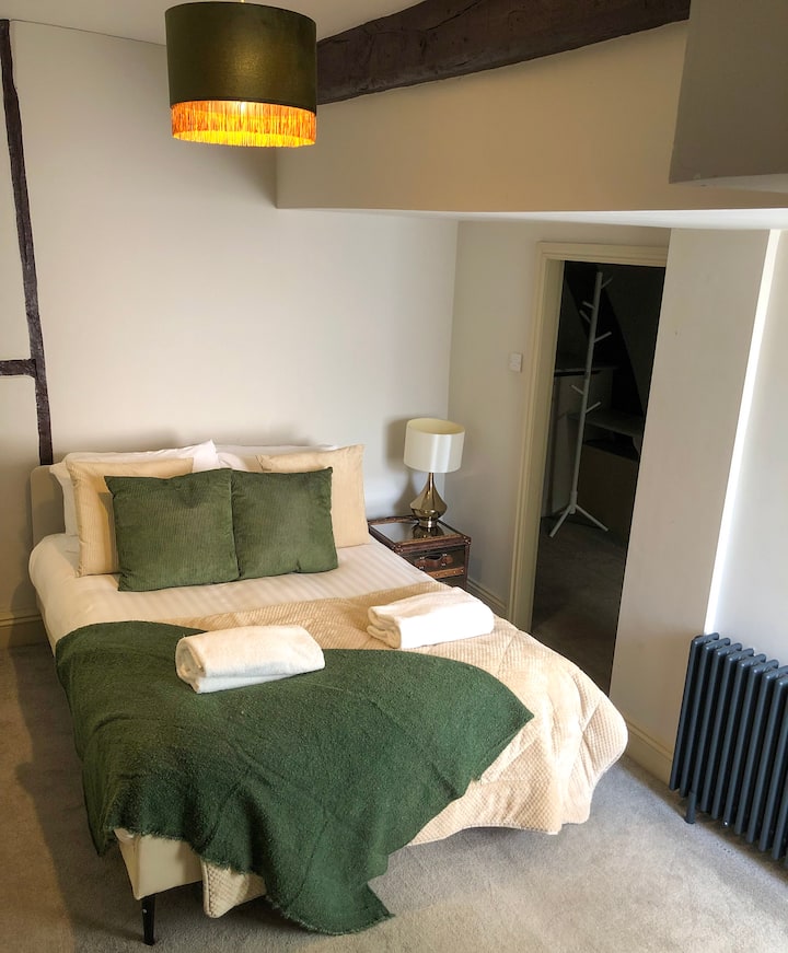 Historic York Apartment Walk To Minster & Shambles - York