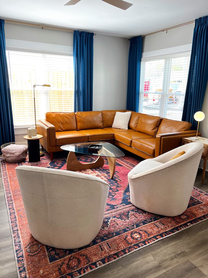 5 Minutes From Downtown - A Rocket City Retreat - Huntsville, AL