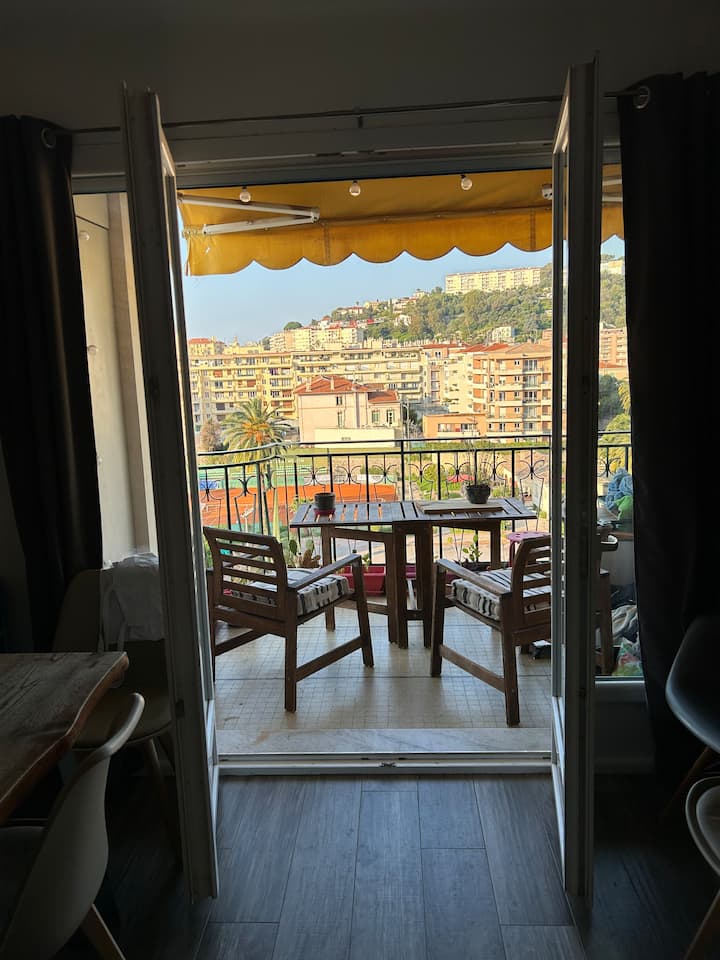 Jolie 2 Pièces à 300 M De La Plage Et De La Gare - Menton