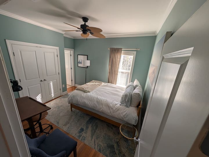 Cozy Treehouse Room, Private Bath, Close To Marta - Decatur, GA