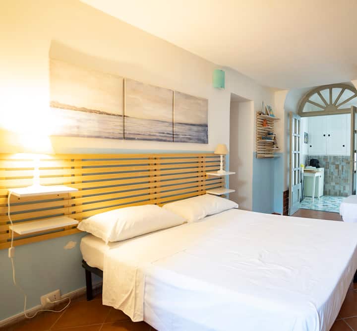 La Casa Del Comandante
Il Porto - Procida