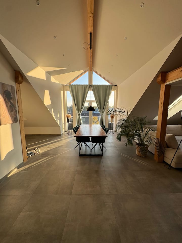 Ruhige Dg-wohnung Nahe Alpen & Starnberger See - Wolfratshausen