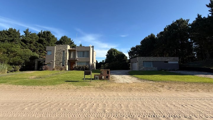 Casa En Barrio Golf Costa Esmeralda - Mar de Ajó