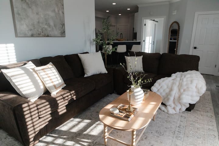 Modern Condo Near Wright-patt | Shops & Dining - Beavercreek, OH
