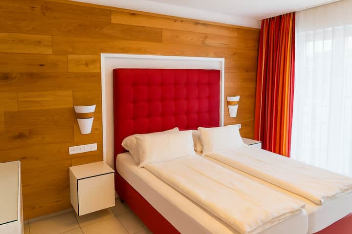 Villa Viktoria 1 - Serviced Apartment Balkon - Gaimersheim