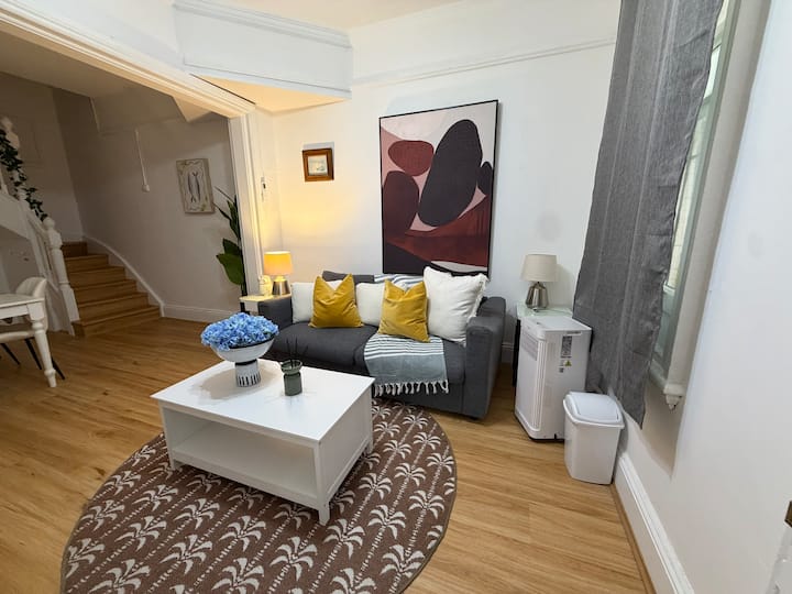 2br Home Near To Darling Harbour & Transit - Surry Hills