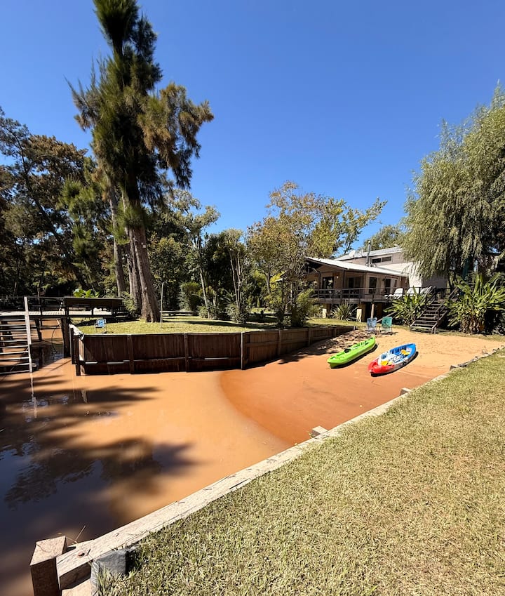 Amplia Cabaña En Delta Tigre, Boraso - Provincia de Buenos Aires