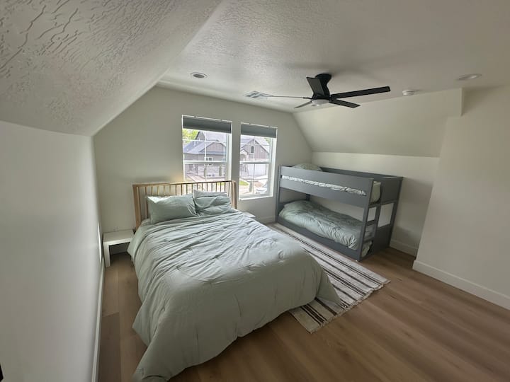 The Lagoon Hideaway - Cherry Hill, Kaysville