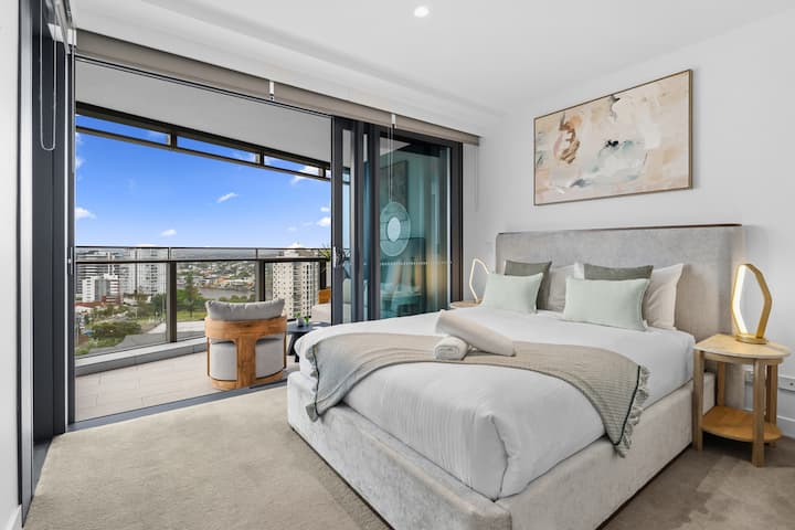 Beachside Escape At Jewel | Free Parking Spa Pools - Surfers Paradise