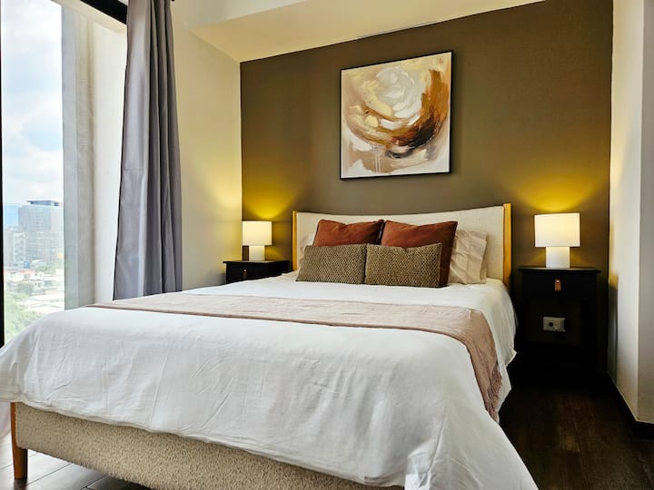 Pool + Gym + Parking | Zone 10 | Amazing Rooftop - Guatemala