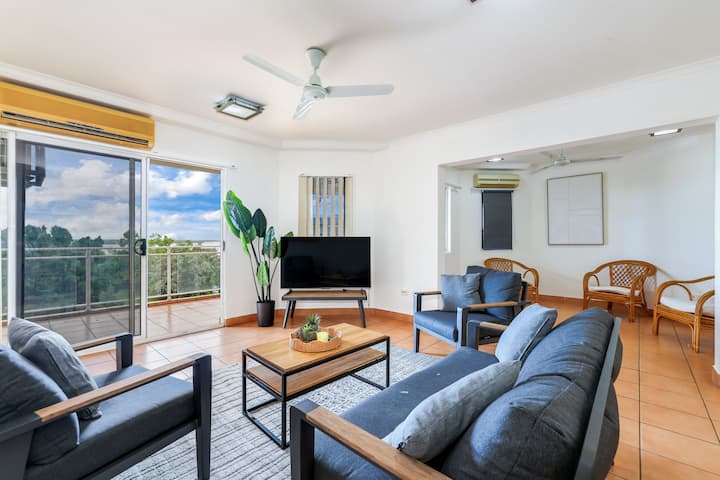 Spacious City Apartment - Darwin
