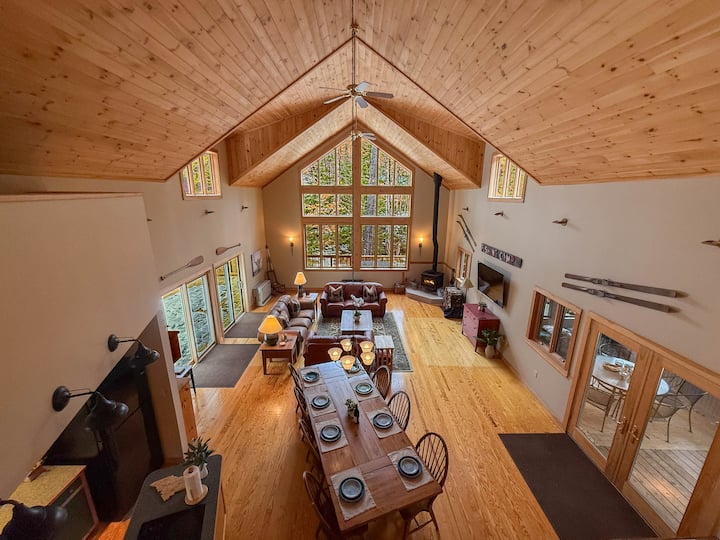 The Nest | Lake Access, Pool, Hottub, 5bdrm, Sauna - Maine
