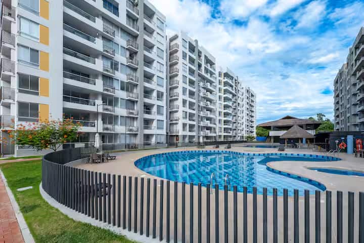 Apartamento Acogedor Con Piscina En Ricaurte - Ricaurte