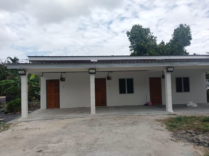 Studio House For You, Experience Village Vipe! - Tangkak