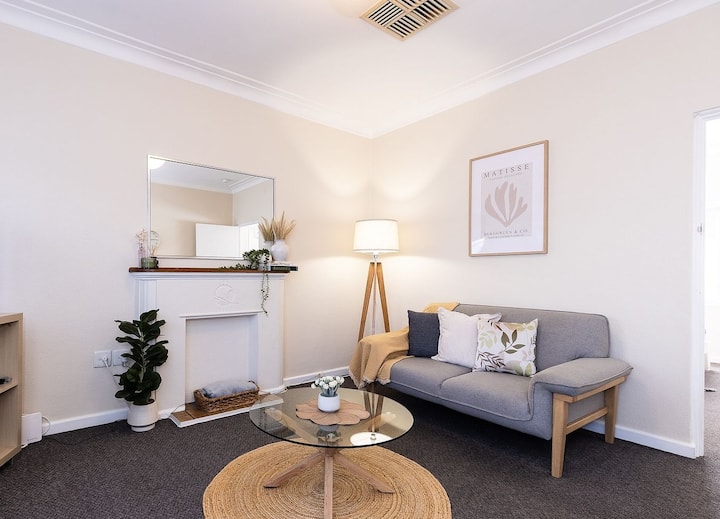 Urban Oasis, Central Albury - Albury