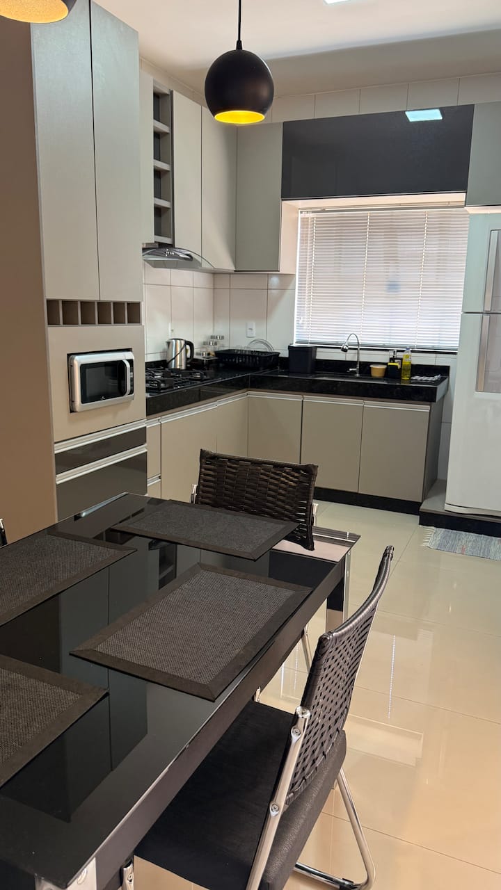 Casa Completa 3q C/ Suíte, Wi-fi E Garagem - Anápolis