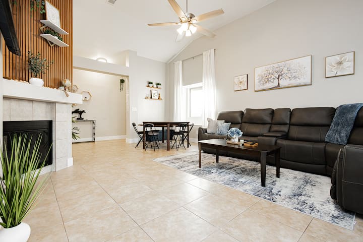 Heated Pool Oasis | 1-story Retreat Near Strip - Henderson, NV