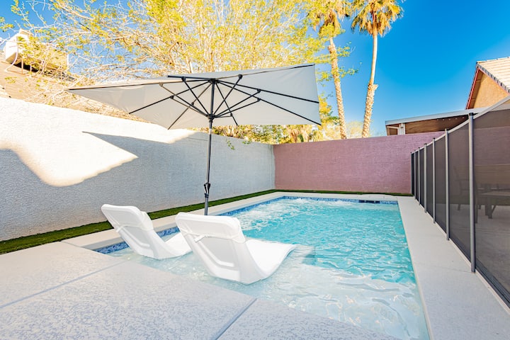 Heated Pool Oasis | 1-story Retreat Near Strip - Henderson, NV