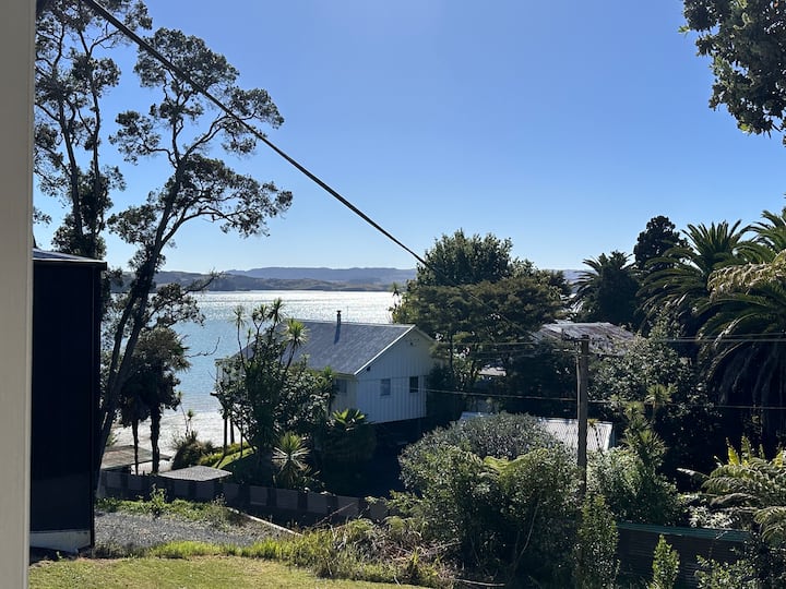 Reggies Raglan Retreat - Raglan