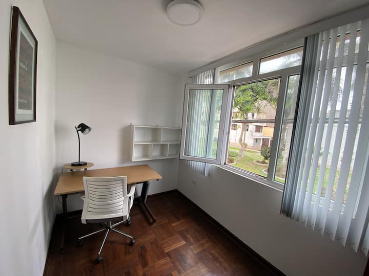 Casa 2° Piso Frente A Parque I A Pasos Del Arena 1 - Peru