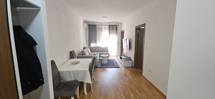Elegantni Dvosobni Stan. - Budva