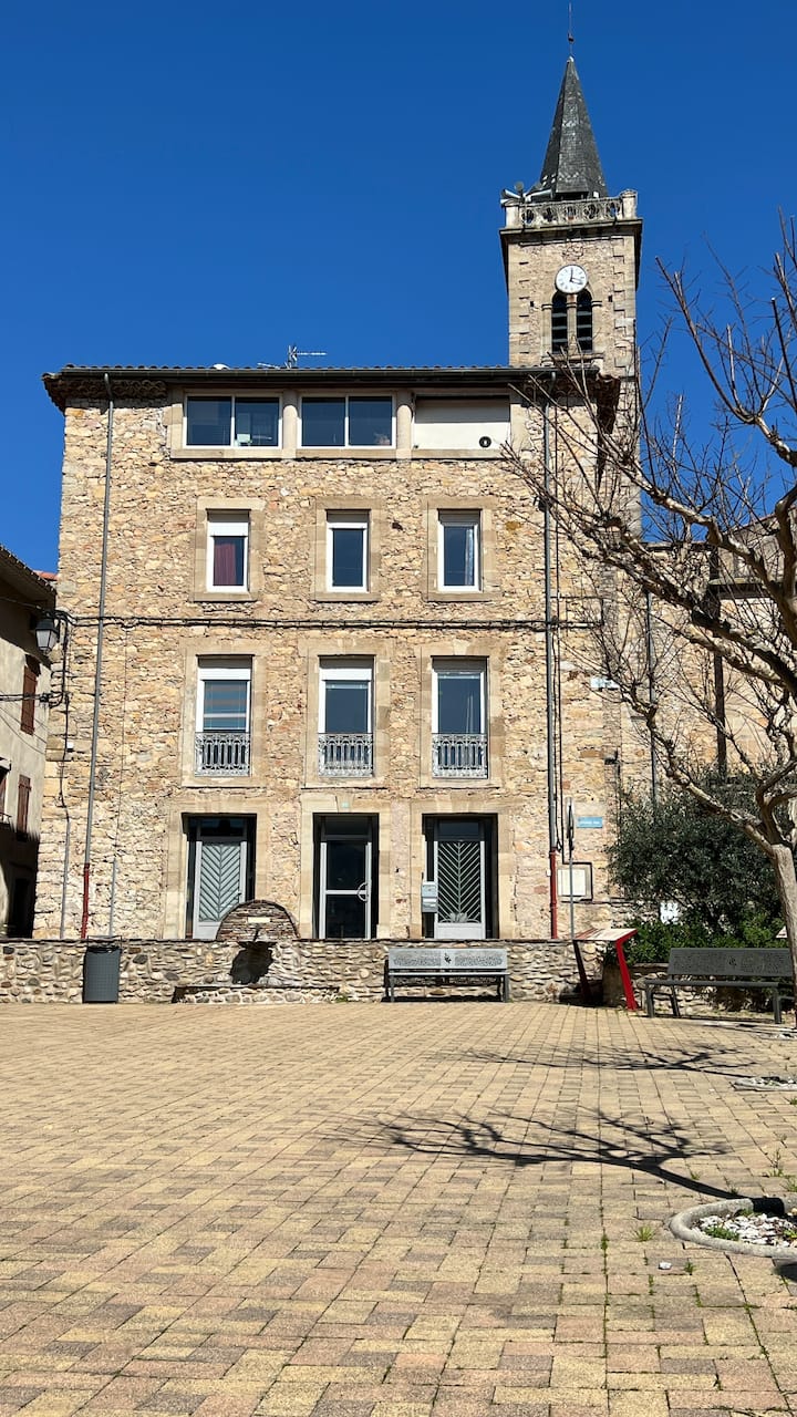 Coté Clocher&nbsp;: Appartement 50 M², Village, Nature. - Bédarieux