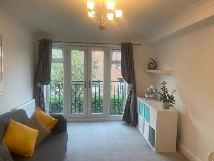 Central Henley Close To River Thames & Amenities - Henley-on-Thames